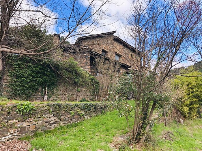 Maison à vendre - Sainte-Croix-Vallée-Française - 12 pièces - 6 chambres
