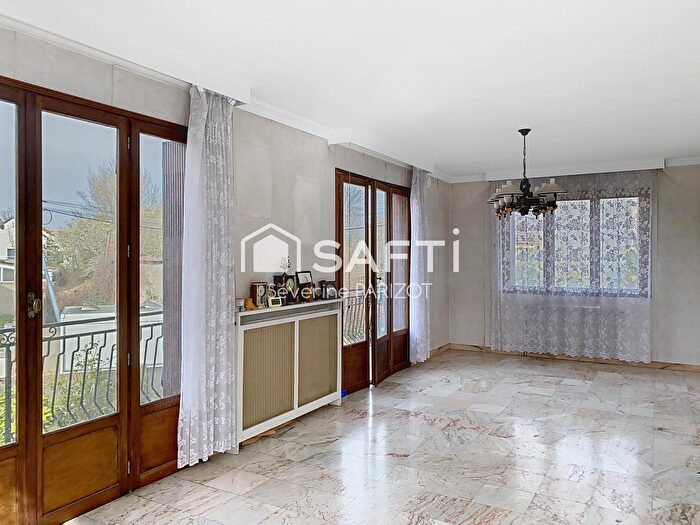 Maison à vendre - Champigny-sur-Marne, Le Plateau - 8 pièces - 4 chambres