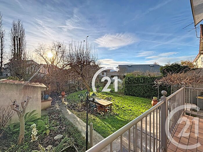 Maison à vendre - Villiers-le-Bel, Carreaux - 4 pièces - 3 chambres