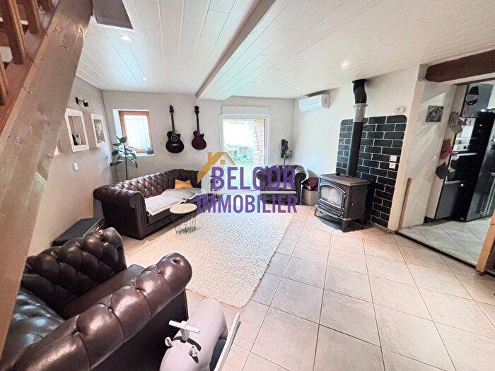 Maison à louer - Desmonts - 7 pièces - 5 chambres