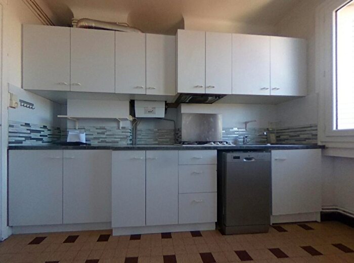 Appartement à louer - Lyon e , Monchat - 3 pièces - 2 chambres