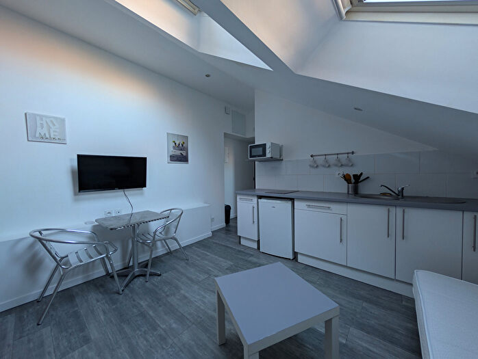 Appartement à louer - Le Havre, Danton, Rond point - 1 pièce