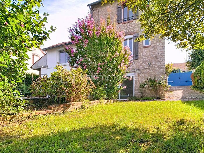 Amilly - Maison 8 pièces à vendre
