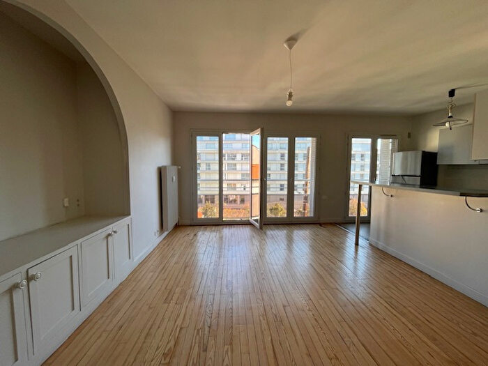 Clermont-Ferrand, Vallières, Sallins, Poncillon - Appartement 3 pièces à louer