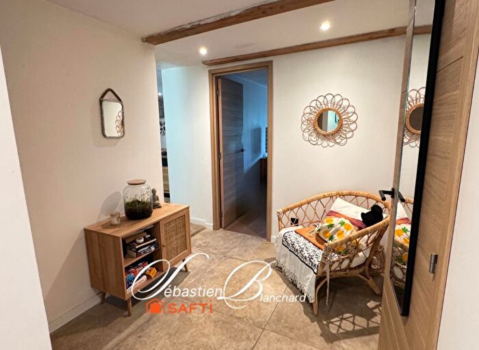 Anglefort : Maison 6 pièces à vendre