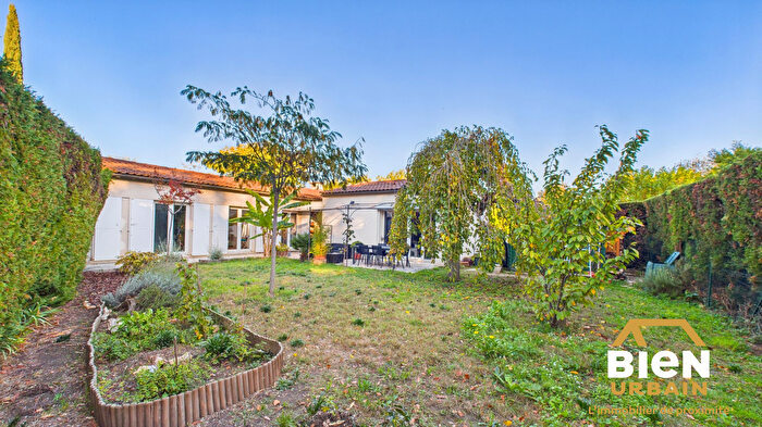 Maison à vendre - Garons - 6 pièces - 5 chambres