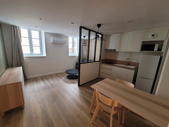 Appartement à louer - Auch, Centre-ville - 1 pièce