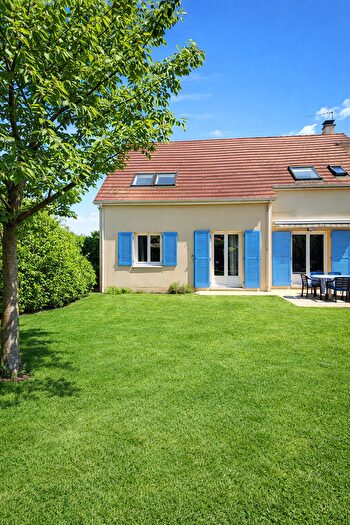 Maison à vendre - Chatou, Nord - 6 pièces - 4 chambres