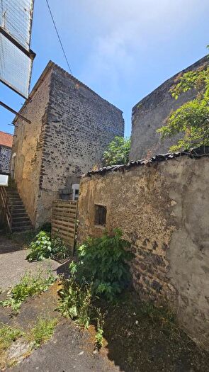 Maison 2 pièces à Le Crest, à vendre