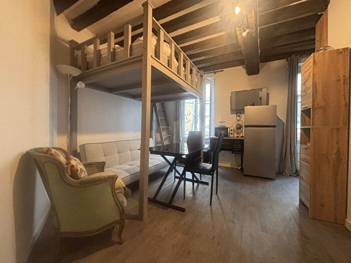 Appartement à louer - Meulan-en-Yvelines - 1 pièce