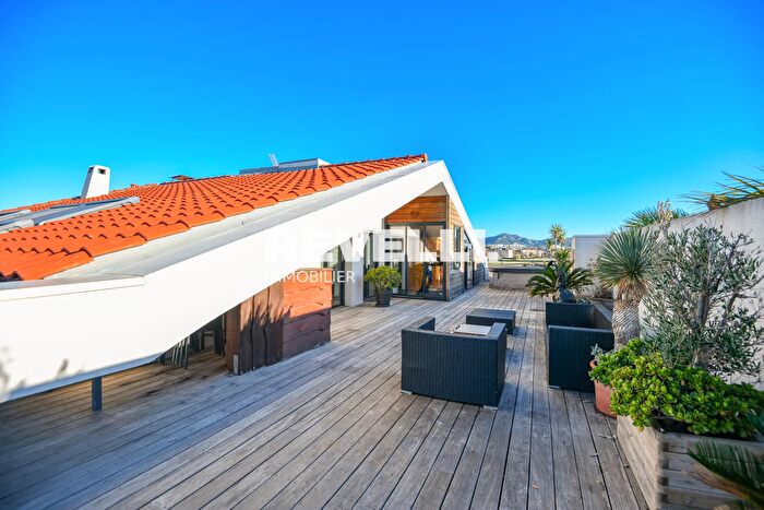 Marseille 8ème, La Plage : Appartement 4 pièces à vendre