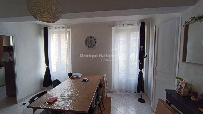 Appartement à louer - Flassans-sur-Issole - 3 pièces - 2 chambres