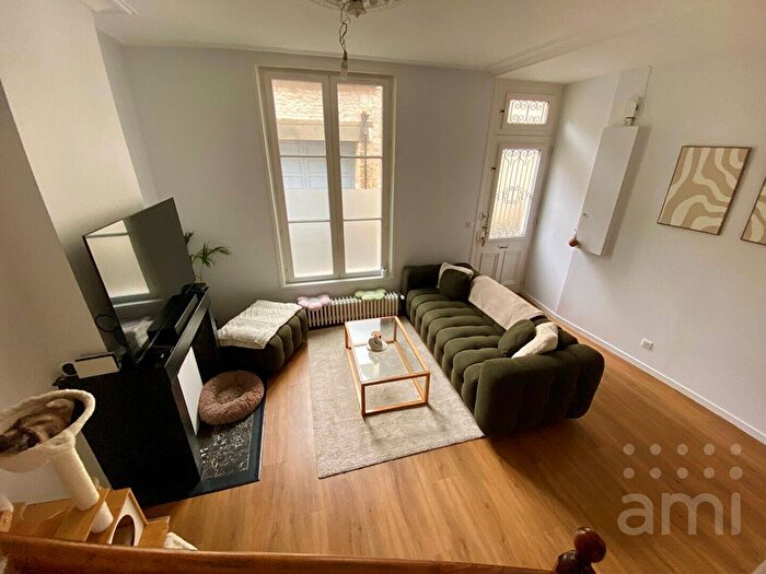 Maison à louer - Centre Ville, Niort - 3 pièces - 1 chambre