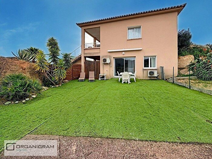 Appartement à louer - Albitreccia - 2 pièces - 1 chambre