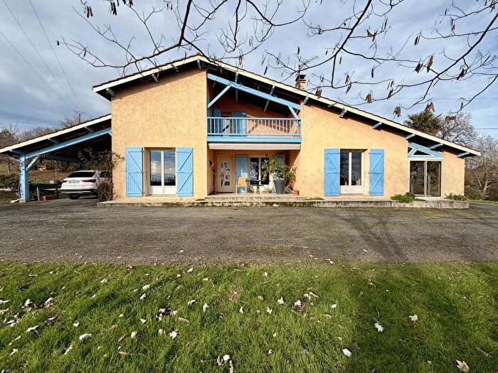 Maison à vendre - Beaumarchés - 6 pièces - 5 chambres