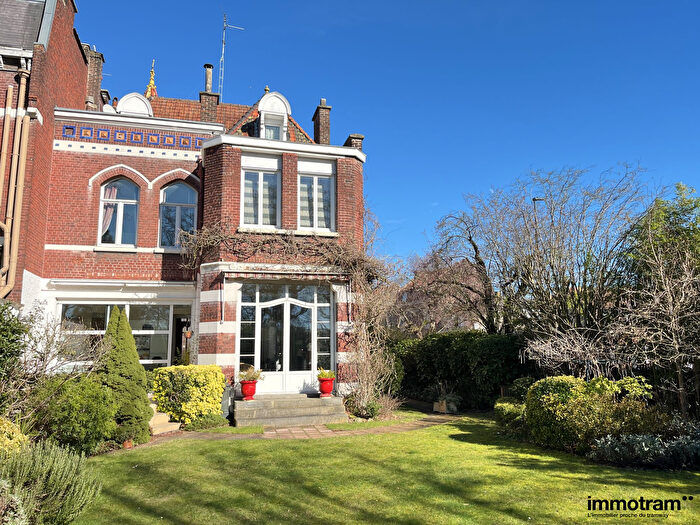 Maison à vendre - Croix - 6 pièces - 5 chambres