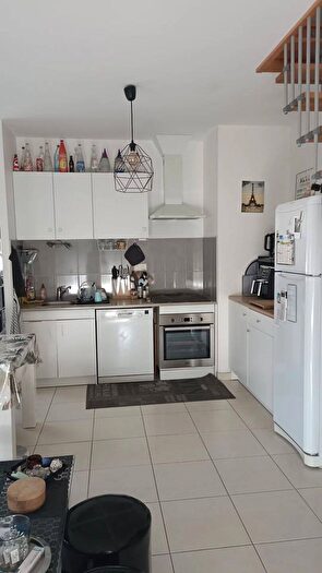 Monestier-de-Clermont : Appartement 4 pièces à louer