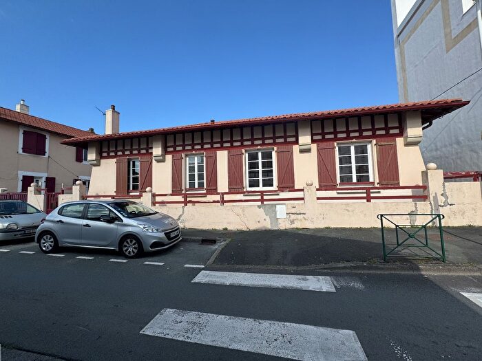 Maison à vendre - Biarritz, Milady, Colline, Beaurivage - 7 pièces - 5 chambres