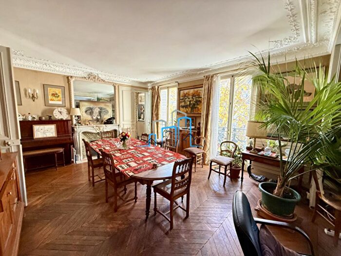 Appartement à vendre - Paris e , Porte Saint-Martin, Paradis - 5 pièces - 3 chambres