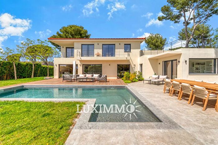 Maison à vendre - Le Cannet, Haut Cannet - 8 pièces - 4 chambres