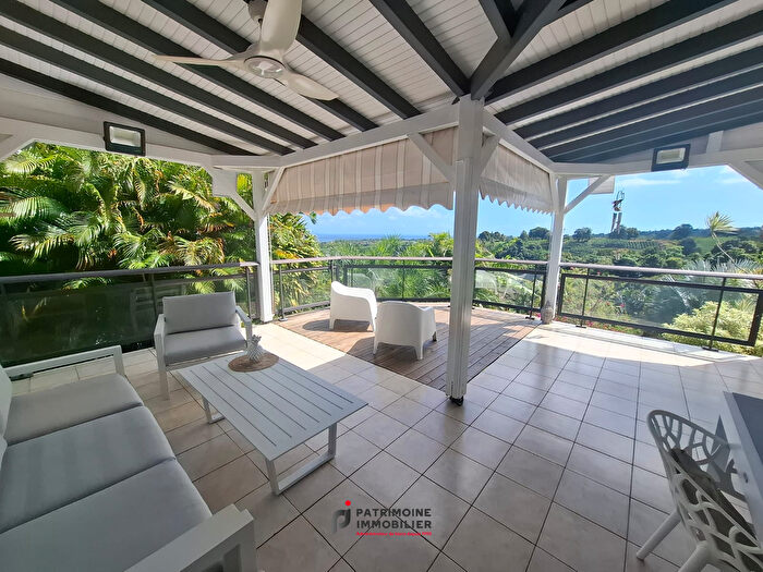 Maison à vendre - Capesterre-Belle-Eau - 5 pièces - 4 chambres