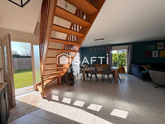 Maison à vendre - Montlouis-sur-Loire - 7 pièces - 5 chambres