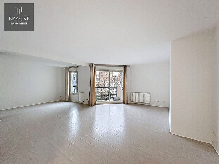 Appartement à louer - Faubourg de lArche, Courbevoie - 4 pièces - 2 chambres