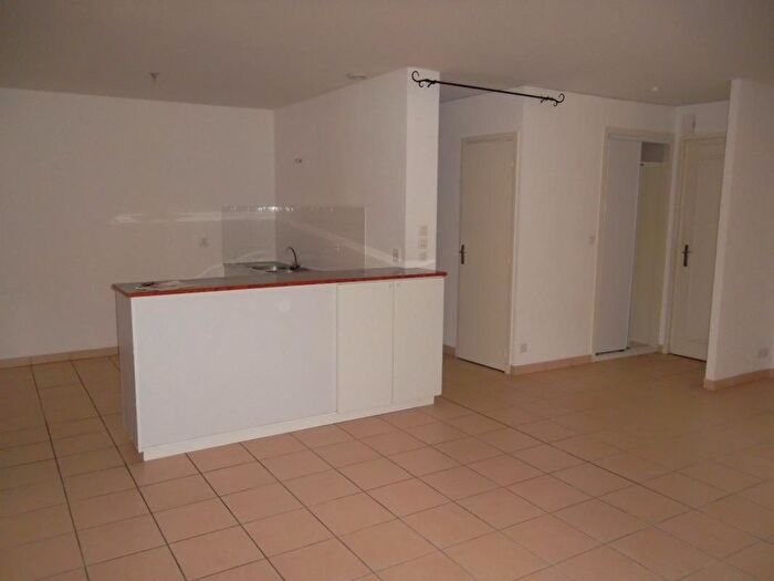 Le Coteau : Appartement 3 pièces à louer