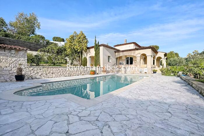 Maison à vendre - Antibes, Rastines, Super Antibes, Laval, La Fontonne - 6 pièces - 5 chambres