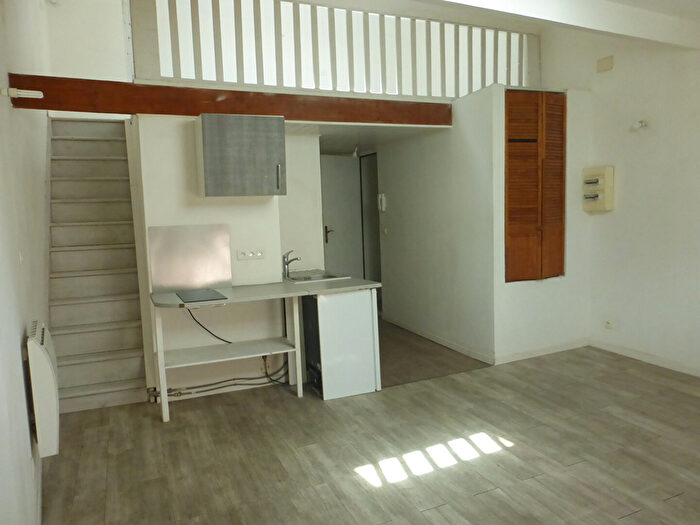 Issoire, Centre-ville, Barrière - Appartement 1 pièce à louer