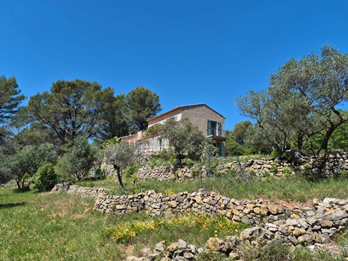 Cuers : Maison 8 pièces à vendre