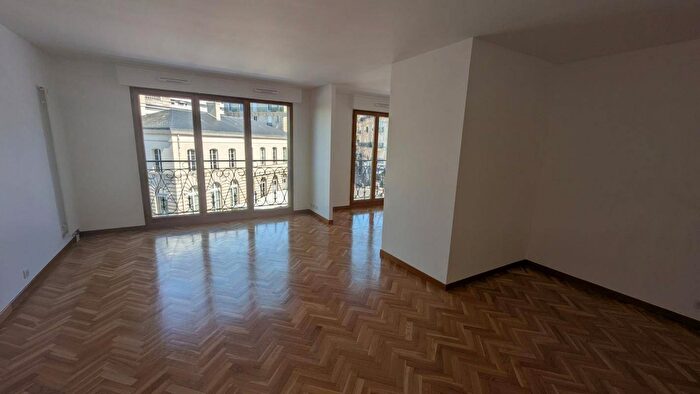 Appartement 4 pièces à louer à Espaces Jeunes, Issy-les-Moulineaux