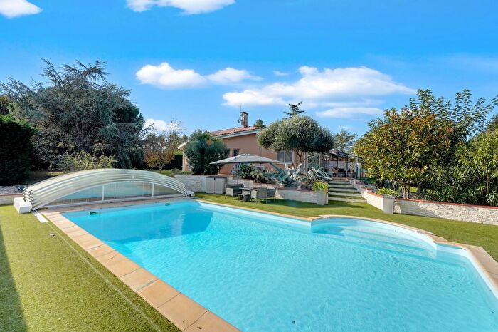 Maison à vendre - Villeneuve-lès-Bouloc - 7 pièces - 5 chambres