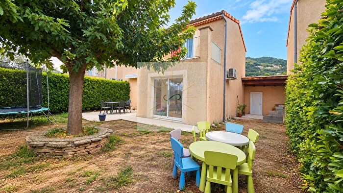 Maison 4 pièces à vendre à Savasse