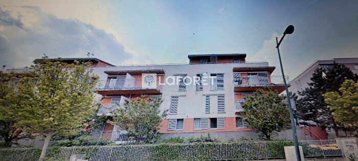 Appartement à louer - Corbeil-Essonnes, Nacelle, Papeterie - 4 pièces - 3 chambres