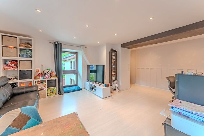 Bernex : Appartement 2 pièces à vendre