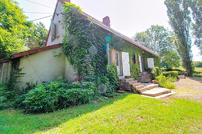 Maison 4 pièces à vendre à Saint-Romain-sous-Gourdon