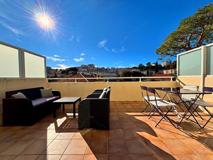 Appartement à vendre - Cannes, Petit Juas - 2 pièces - 1 chambre