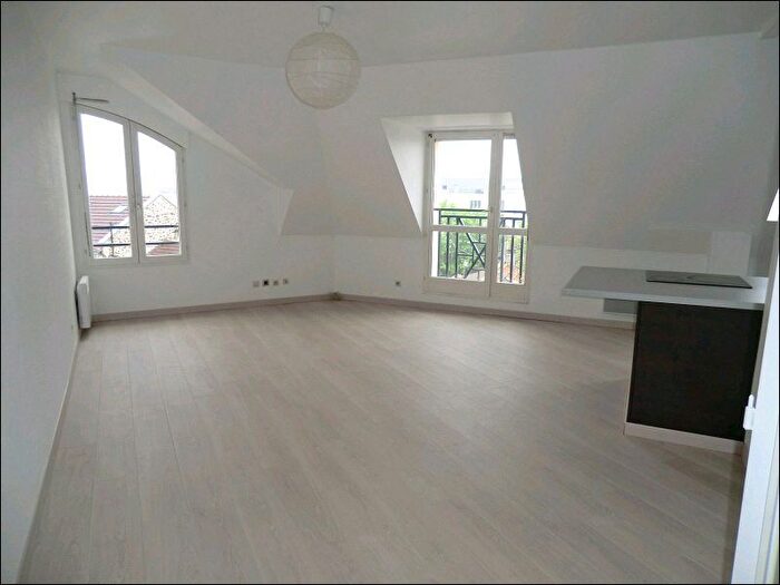 Appartement à louer - Juvisy-sur-Orge, Centre-ville, Entrevoies, Seine - 3 pièces - 2 chambres