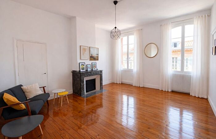 Appartement à louer - Toulouse, Saint-Etienne - 6 pièces - 4 chambres