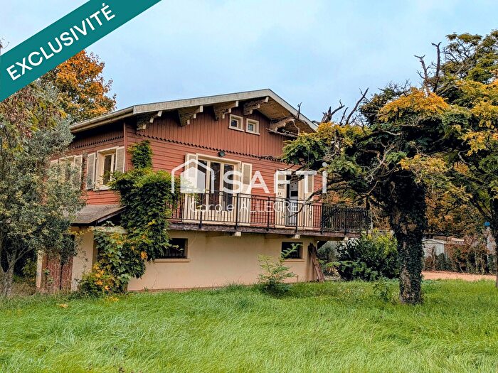 Maison à vendre - Villieu-Loyes-Mollon - 5 pièces - 3 chambres