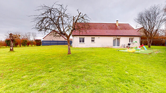 Maison à vendre - Auxonne - 5 pièces - 3 chambres