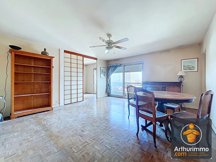 Appartement à vendre - Choisy-le-Roi, Centre-ville, Parc Prairie, Hautes Bornes - 5 pièces - 3 chambres