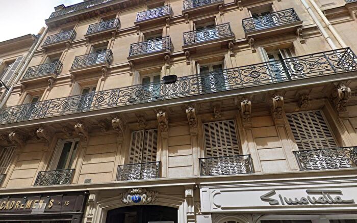 Appartement à louer - Paris e , Saint-Philippe du Roule - 2 pièces - 1 chambre