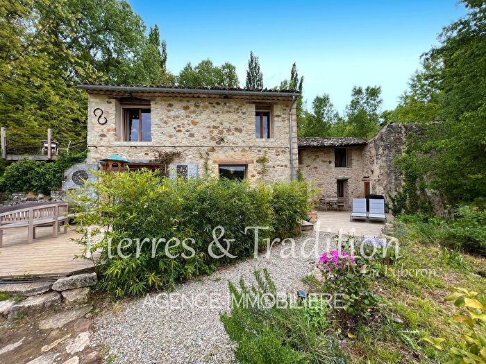 Maison à vendre - Rustrel - 8 pièces - 6 chambres