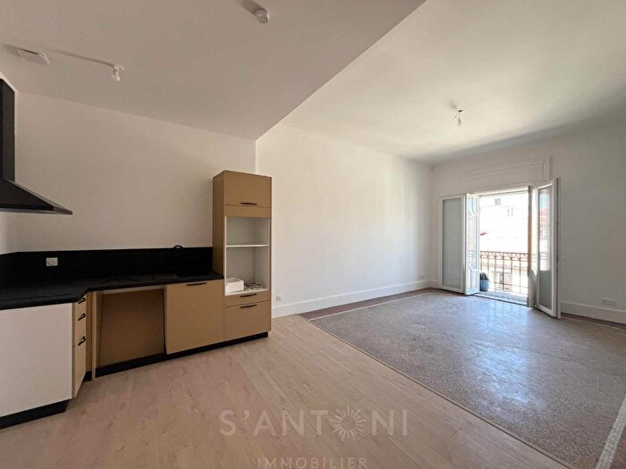 Appartement à vendre - Sète, Centre-ville - 2 pièces - 1 chambre