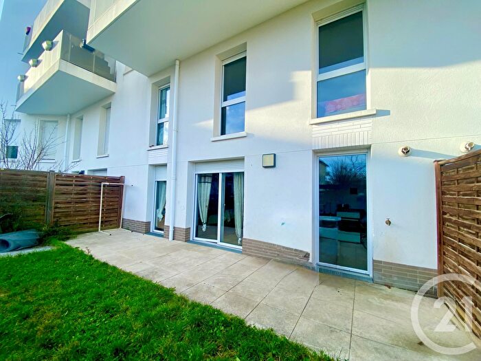 Appartement à vendre - Goussainville, Grenelle, Grandes-Bornes - 5 pièces - 3 chambres