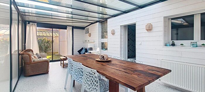 Maison à vendre - Gujan-Mestras, Mestras - 7 pièces - 5 chambres