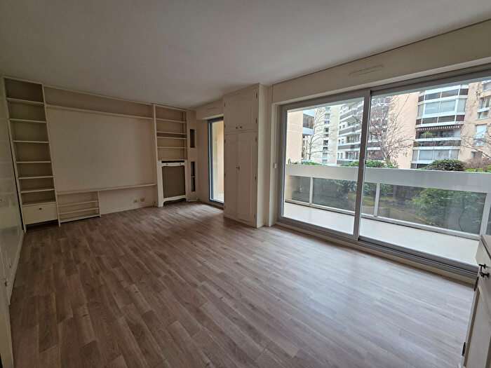 Appartement à louer - Le Chesnay, Nouveau Chesnay - 1 pièce