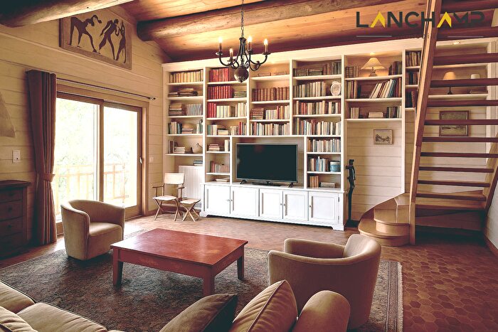 Maison à vendre - Ruffieux - 10 pièces - 4 chambres